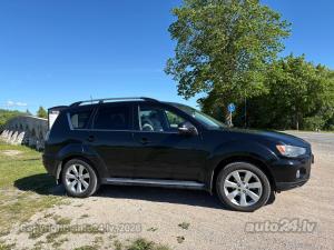 Melns Mitsubishi Outlander 2012 Kuresāre, ar dzinēja tilpumu 2.20 L un nobraukumu 356 tūkst. km par 5650 €, foto 4 vietnē AUTOMOTO.COM.LV