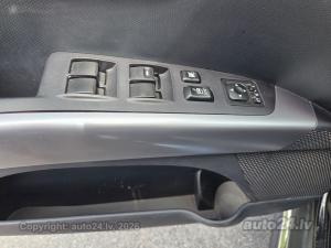 Black Mitsubishi Outlander 2012 in Tallinn, with an engine capacity of 2.40 L and mileage of 208 thousand km for 6900 €, photo 23 on AUTOMOTO.COM.LV
