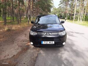 Black Mitsubishi Outlander 2014 in Tallinn, with an engine capacity of 2.00 L and mileage of 230 thousand km for 6500 €, photo 16 on AUTOMOTO.COM.LV