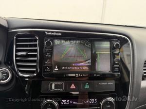 Melns Mitsubishi Outlander 2017 Tallina, ar dzinēja tilpumu 2.00 L un nobraukumu 125 tūkst. km par 13900 €, foto 18 vietnē AUTOMOTO.COM.LV