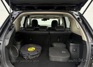 Melns Mitsubishi Outlander 2017 Tallina, ar dzinēja tilpumu 2.00 L un nobraukumu 125 tūkst. km par 13900 €, foto 23 vietnē AUTOMOTO.COM.LV
