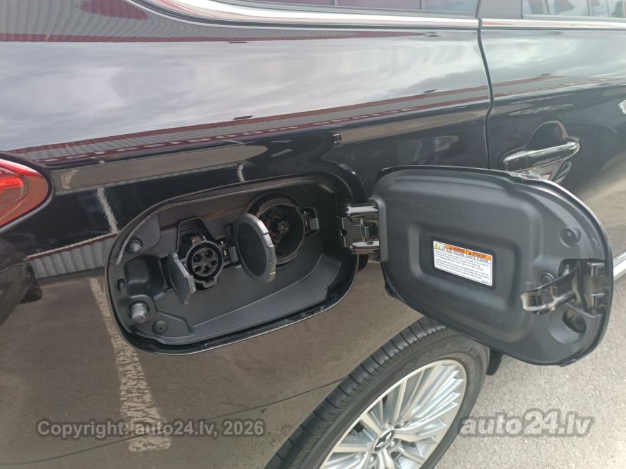 Melns Mitsubishi Outlander 2021 Tallina, ar dzinēja tilpumu 2.40 L un nobraukumu 69 tūkst. km par 23890 €, foto 12 vietnē AUTOMOTO.COM.LV