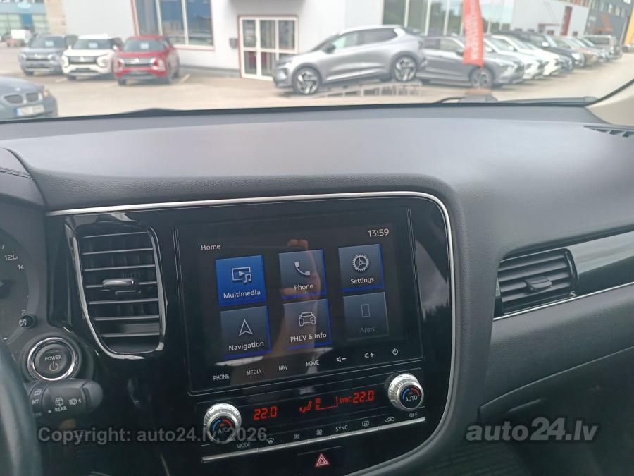Melns Mitsubishi Outlander 2021 Tallina, ar dzinēja tilpumu 2.40 L un nobraukumu 69 tūkst. km par 23890 €, foto 16 vietnē AUTOMOTO.COM.LV