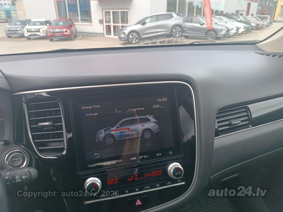Melns Mitsubishi Outlander 2021 Tallina, ar dzinēja tilpumu 2.40 L un nobraukumu 69 tūkst. km par 23890 €, foto 17 vietnē AUTOMOTO.COM.LV