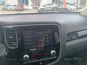 Melns Mitsubishi Outlander 2021 Tallina, ar dzinēja tilpumu 2.40 L un nobraukumu 69 tūkst. km par 23890 €, foto 19 vietnē AUTOMOTO.COM.LV