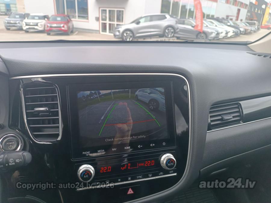 Melns Mitsubishi Outlander 2021 Tallina, ar dzinēja tilpumu 2.40 L un nobraukumu 69 tūkst. km par 23890 €, foto 21 vietnē AUTOMOTO.COM.LV
