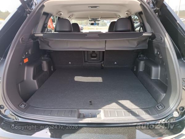 Black Mitsubishi Outlander 2026 in Tallinn, with an engine capacity of 2.40 L and mileage of 10 thousand km for 49990 €, photo 9 on AUTOMOTO.COM.LV