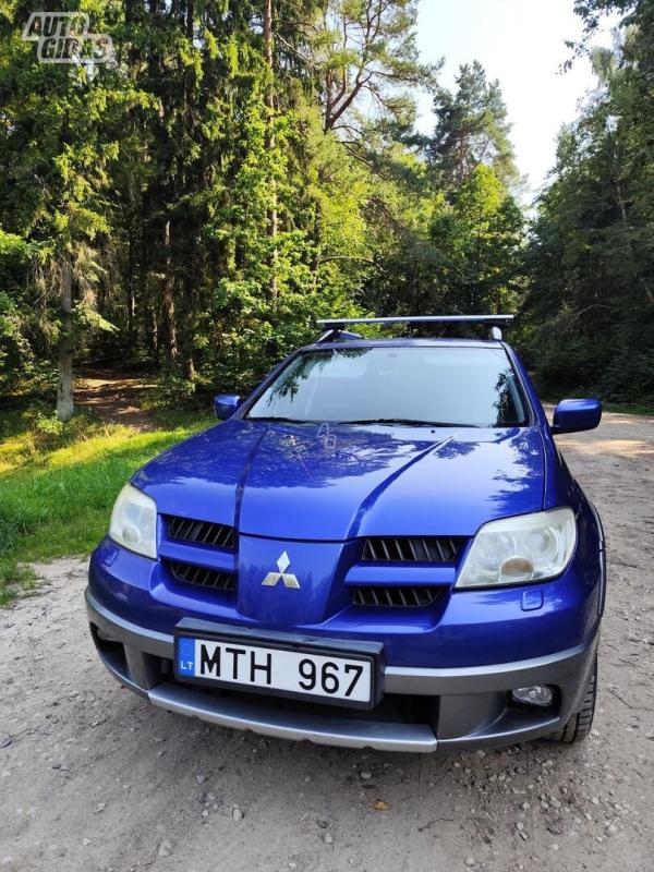 Zils Mitsubishi Outlander 2005 Viļņa, ar dzinēja tilpumu 2.40 L un nobraukumu 257 tūkst. km par 1600 €, foto 2 vietnē AUTOMOTO.COM.LV