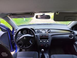 Blue Mitsubishi Outlander 2005 in Vilnius, with an engine capacity of 2.40 L and mileage of 257 thousand km for 1600 €, photo 7 on AUTOMOTO.COM.LV