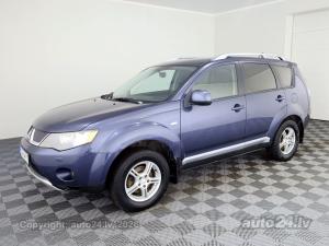 Zils Mitsubishi Outlander 2007 Tallina, ar dzinēja tilpumu 2.00 L un nobraukumu 314 tūkst. km par 1499 €, foto 3 vietnē AUTOMOTO.COM.LV