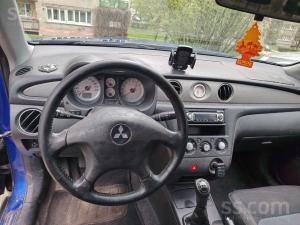 Zils Mitsubishi Outlander 2007 Rīga, ar dzinēja tilpumu 2.00 L un nobraukumu 204 tūkst. km par 2200 €, foto 6 vietnē AUTOMOTO.COM.LV