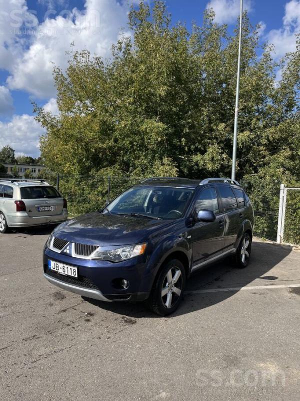Zils Mitsubishi Outlander 2007 Daugavpils, ar dzinēja tilpumu 2.00 L un nobraukumu 393 tūkst. km par 2200 €, foto 4 vietnē AUTOMOTO.COM.LV