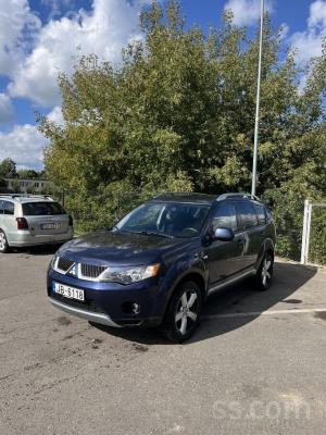 Zils Mitsubishi Outlander 2007 Daugavpils, ar dzinēja tilpumu 2.00 L un nobraukumu 393 tūkst. km par 2200 €, foto 4 vietnē AUTOMOTO.COM.LV