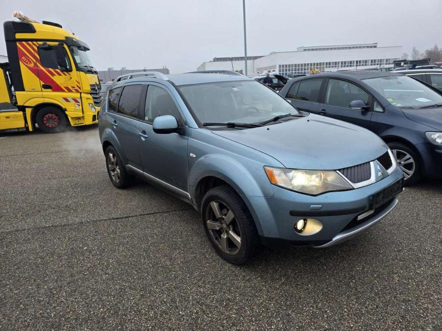 Zils Mitsubishi Outlander 2008 Marijampole, ar dzinēja tilpumu 1.97 L un nobraukumu 299 tūkst. km par 2600 €, foto 1 vietnē AUTOMOTO.COM.LV