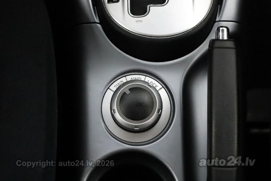 Zils Mitsubishi Outlander 2008 Tallina, ar dzinēja tilpumu 2.40 L un nobraukumu 279 tūkst. km par 2299 €, foto 9 vietnē AUTOMOTO.COM.LV