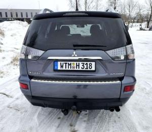 Blue Mitsubishi Outlander 2009 in Klaipeda, with an engine capacity of 2.20 L and mileage of 264 thousand km for 5299 €, photo 4 on AUTOMOTO.COM.LV