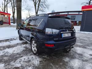 Zils Mitsubishi Outlander 2011 Rīga, ar dzinēja tilpumu 2.20 L un nobraukumu 320 tūkst. km par 4000 €, foto 4 vietnē AUTOMOTO.COM.LV