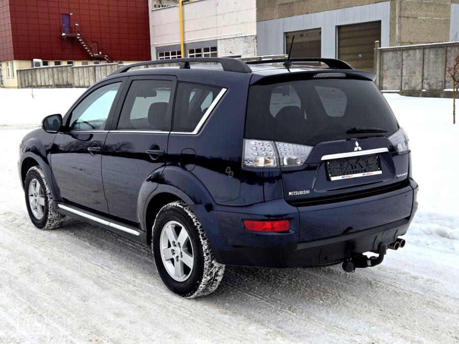 Zils Mitsubishi Outlander 2011 Viļņa, ar dzinēja tilpumu 2.20 L un nobraukumu 164 tūkst. km par 5800 €, foto 6 vietnē AUTOMOTO.COM.LV