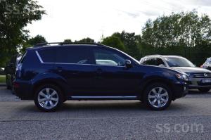 Zils Mitsubishi Outlander 2011 Tukums, ar dzinēja tilpumu 2.20 L un nobraukumu 183 tūkst. km par 6795 €, foto 8 vietnē AUTOMOTO.COM.LV