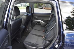 Zils Mitsubishi Outlander 2011 Tukums, ar dzinēja tilpumu 2.20 L un nobraukumu 183 tūkst. km par 6795 €, foto 10 vietnē AUTOMOTO.COM.LV