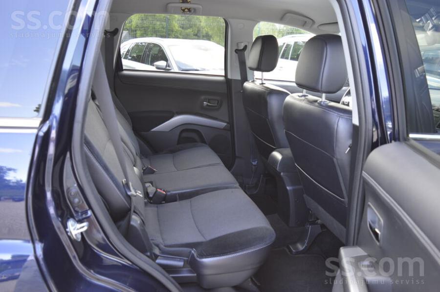 Zils Mitsubishi Outlander 2011 Tukums, ar dzinēja tilpumu 2.20 L un nobraukumu 183 tūkst. km par 6795 €, foto 11 vietnē AUTOMOTO.COM.LV