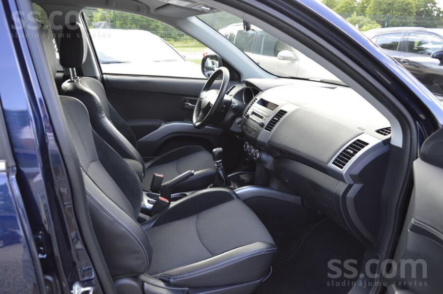 Zils Mitsubishi Outlander 2011 Tukums, ar dzinēja tilpumu 2.20 L un nobraukumu 183 tūkst. km par 6795 €, foto 12 vietnē AUTOMOTO.COM.LV