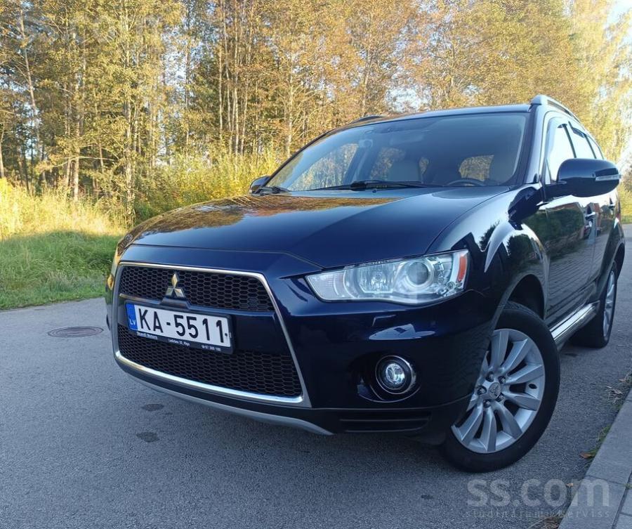 Zils Mitsubishi Outlander 2011 Rīga, ar dzinēja tilpumu 2.40 L un nobraukumu 257 tūkst. km par 5300 €, foto 1 vietnē AUTOMOTO.COM.LV