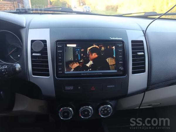 Мицубиси Аутлендер 2011 в Рига на AUTOMOTO.COM.LV Синий Мицубиси Аутлендер 2011 в Рига, объемом двигателя 2.40 л и пробегом 257 тыс. км за 5300 €, фото 7 на AUTOMOTO.COM.LV