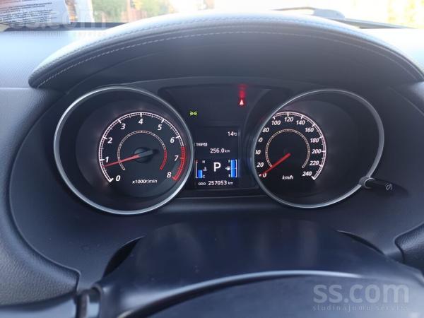 Мицубиси Аутлендер 2011 в Рига на AUTOMOTO.COM.LV Синий Мицубиси Аутлендер 2011 в Рига, объемом двигателя 2.40 л и пробегом 257 тыс. км за 5300 €, фото 9 на AUTOMOTO.COM.LV