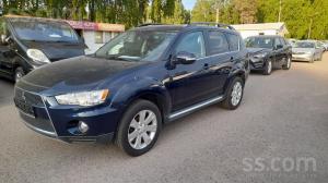 Blue Mitsubishi Outlander 2012 in Riga, with an engine capacity of 2.20 L and mileage of 212 thousand km for 6900 €, photo 6 on AUTOMOTO.COM.LV