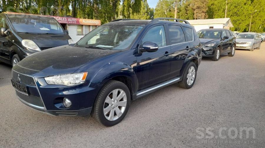 Blue Mitsubishi Outlander 2012 in Riga, with an engine capacity of 2.20 L and mileage of 212 thousand km for 6900 €, photo 6 on AUTOMOTO.COM.LV