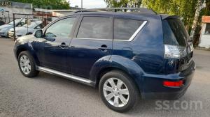Blue Mitsubishi Outlander 2012 in Riga, with an engine capacity of 2.20 L and mileage of 212 thousand km for 6900 €, photo 9 on AUTOMOTO.COM.LV