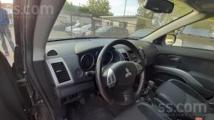 Blue Mitsubishi Outlander 2012 in Riga, with an engine capacity of 2.20 L and mileage of 212 thousand km for 6900 €, photo 14 on AUTOMOTO.COM.LV
