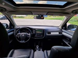 Blue Mitsubishi Outlander 2013 in Kaunas, with an engine capacity of 2.00 L and mileage of 301 thousand km for 6100 €, photo 13 on AUTOMOTO.COM.LV
