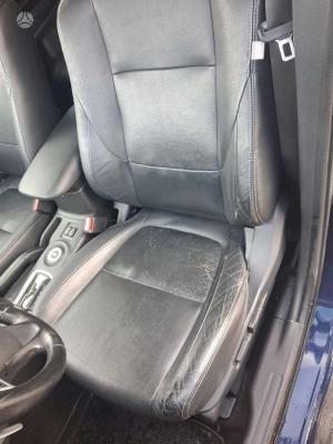 Blue Mitsubishi Outlander 2013 in Raseiniai, with an engine capacity of 2.27 L and mileage of 275 thousand km for 4900 €, photo 23 on AUTOMOTO.COM.LV