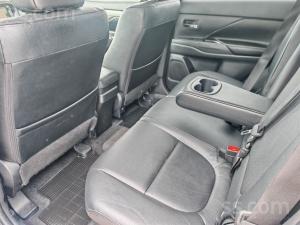 Zils Mitsubishi Outlander 2014 Rīga, ar dzinēja tilpumu 2.00 L un nobraukumu 199 tūkst. km par 10590 €, foto 18 vietnē AUTOMOTO.COM.LV