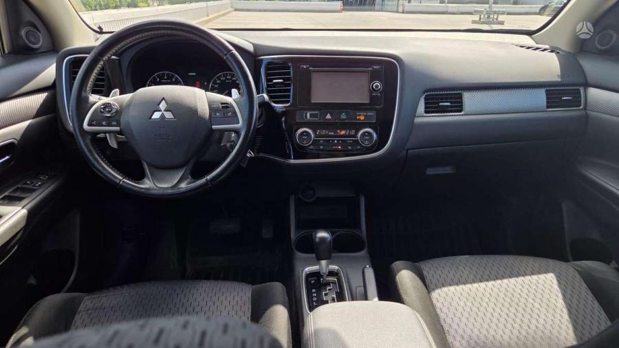 Zils Mitsubishi Outlander 2014 Ukmergė, ar dzinēja tilpumu 2.00 L un nobraukumu 280 tūkst. km par 6999 €, foto 16 vietnē AUTOMOTO.COM.LV