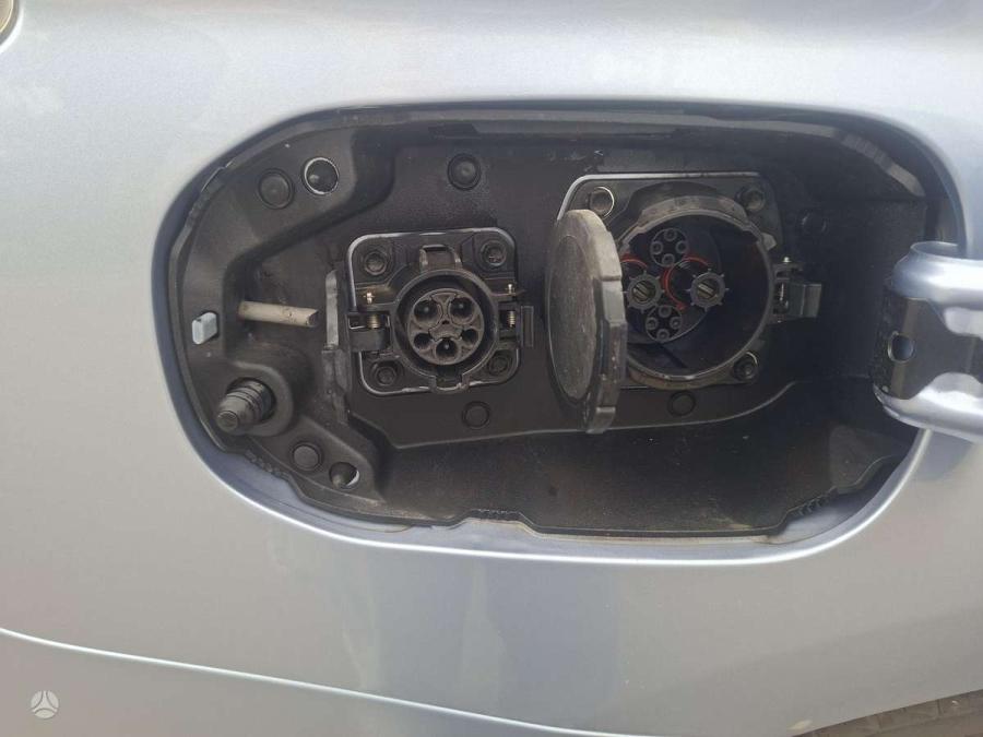 Zils Mitsubishi Outlander 2014 Ukmergė, ar dzinēja tilpumu 2.00 L un nobraukumu 322 tūkst. km par 6000 €, foto 8 vietnē AUTOMOTO.COM.LV