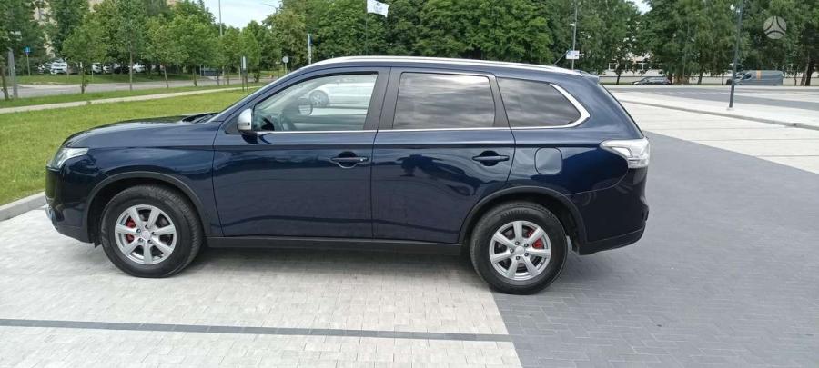 Zils Mitsubishi Outlander 2015 Šauļi, ar dzinēja tilpumu 2.27 L un nobraukumu 211 tūkst. km par 8250 €, foto 8 vietnē AUTOMOTO.COM.LV