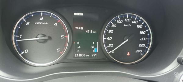 Blue Mitsubishi Outlander 2015 in Siauliai, with an engine capacity of 2.27 L and mileage of 211 thousand km for 8250 €, photo 9 on AUTOMOTO.COM.LV