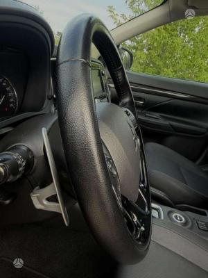 Blue Mitsubishi Outlander 2016 in Siauliai, with an engine capacity of 2.27 L and mileage of 151 thousand km for 13999 €, photo 27 on AUTOMOTO.COM.LV