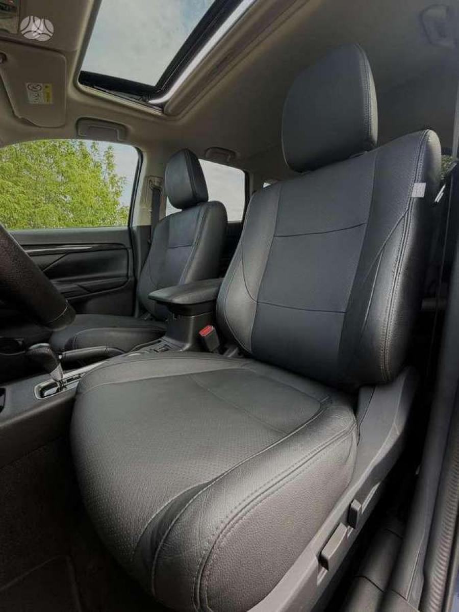 Blue Mitsubishi Outlander 2016 in Siauliai, with an engine capacity of 2.27 L and mileage of 151 thousand km for 13999 €, photo 31 on AUTOMOTO.COM.LV