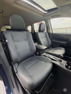 Blue Mitsubishi Outlander 2016 in Siauliai, with an engine capacity of 2.27 L and mileage of 151 thousand km for 13999 €, photo 32 on AUTOMOTO.COM.LV