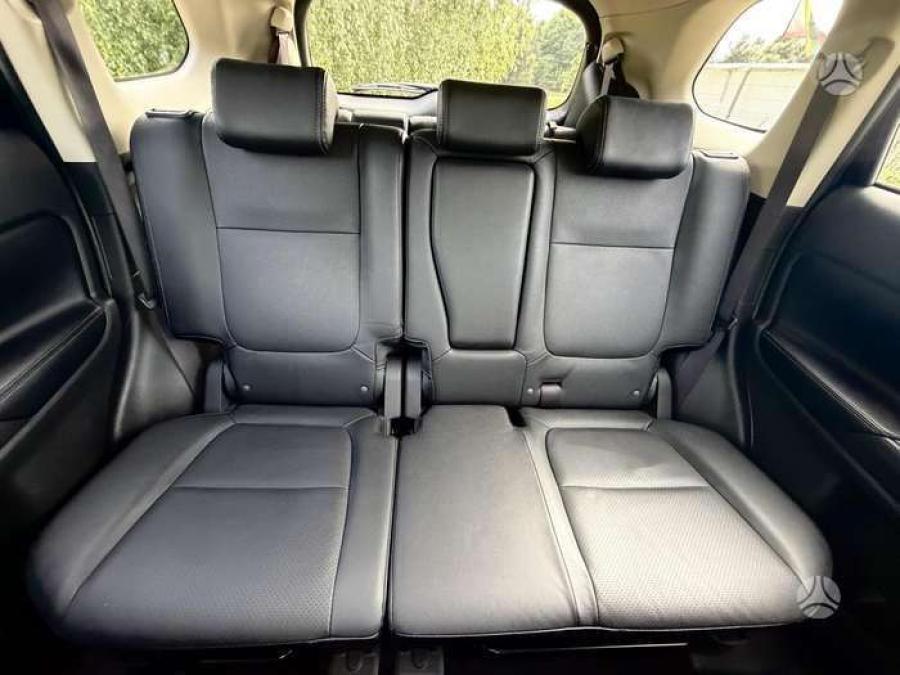 Blue Mitsubishi Outlander 2016 in Siauliai, with an engine capacity of 2.27 L and mileage of 151 thousand km for 13999 €, photo 39 on AUTOMOTO.COM.LV
