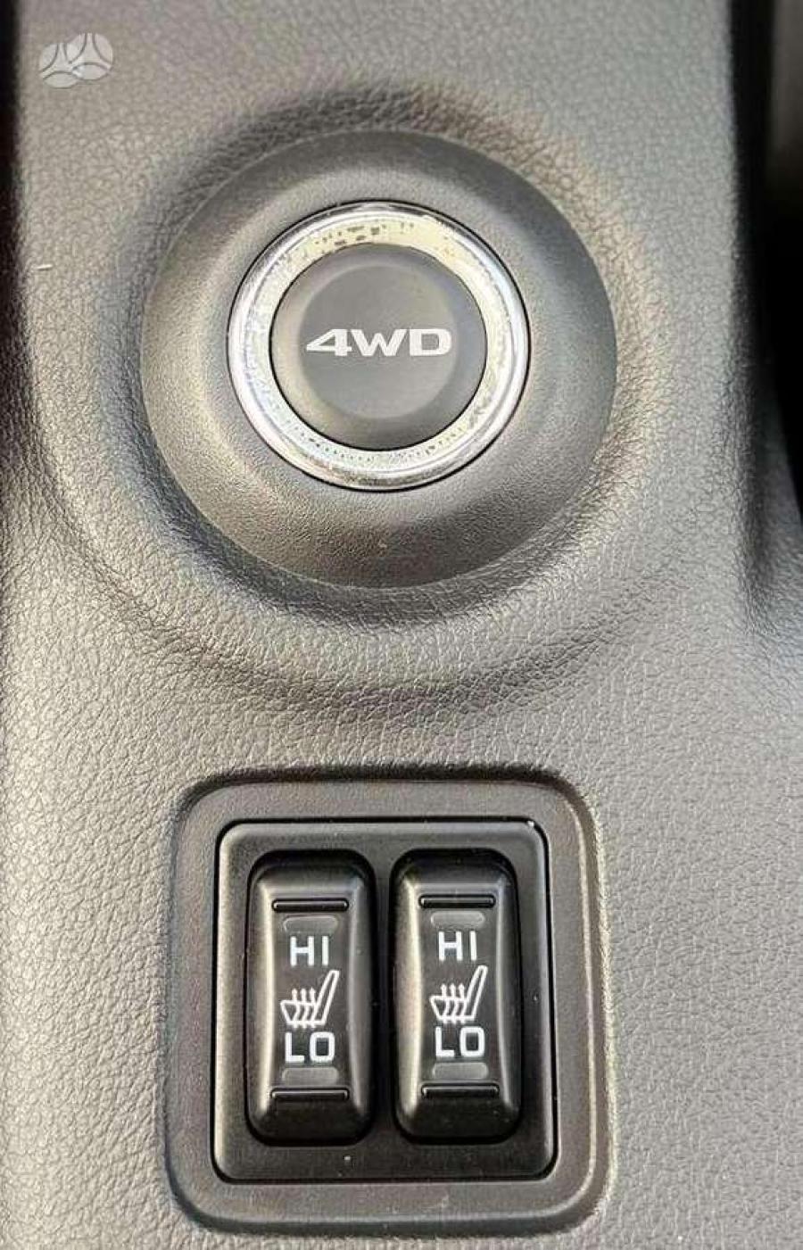 Blue Mitsubishi Outlander 2016 in Siauliai, with an engine capacity of 2.27 L and mileage of 151 thousand km for 13999 €, photo 49 on AUTOMOTO.COM.LV