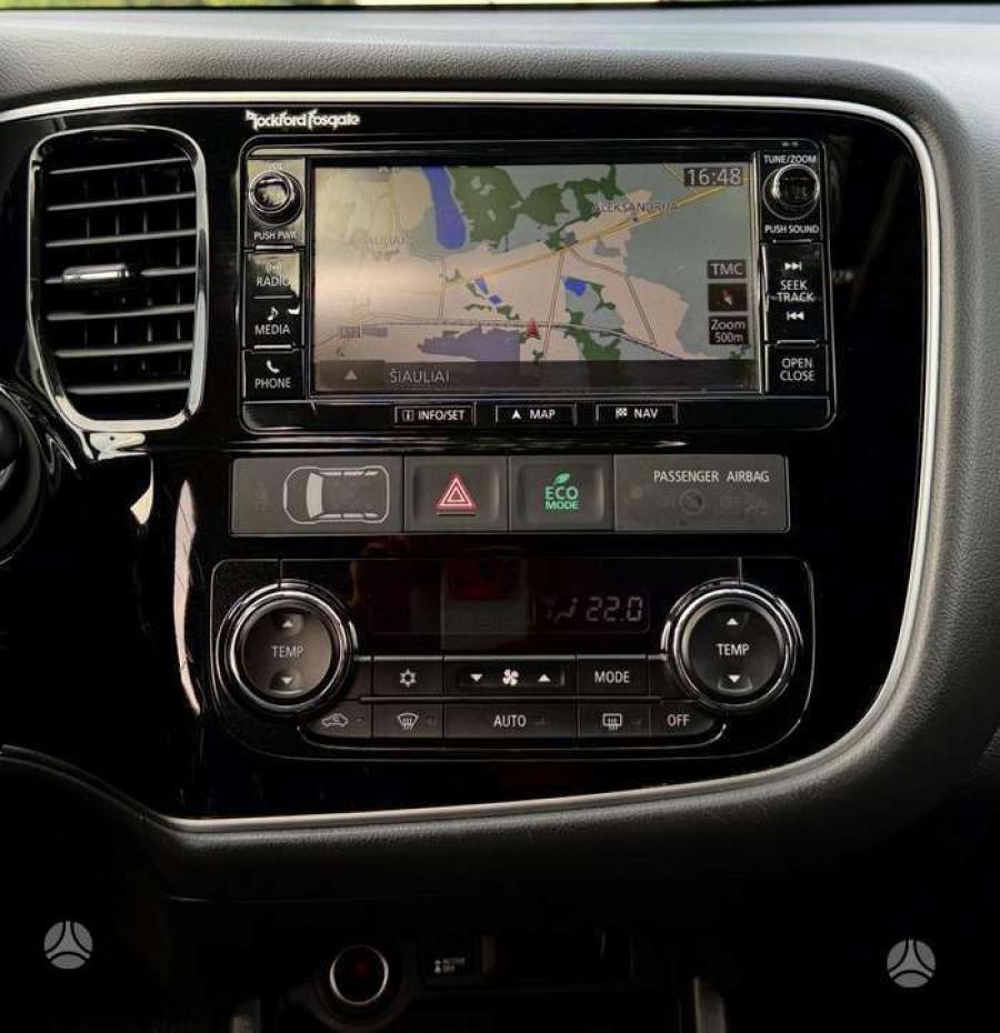 Zils Mitsubishi Outlander 2016 Šauļi, ar dzinēja tilpumu 2.27 L un nobraukumu 151 tūkst. km par 13999 €, foto 43 vietnē AUTOMOTO.COM.LV