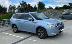 Blue Mitsubishi Outlander 2016 in Klaipeda, with an engine capacity of 2.00 L and mileage of 220 thousand km for 5500 €, photo  on AUTOMOTO.COM.LV