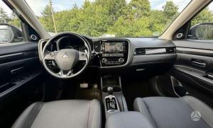 Zils Mitsubishi Outlander 2016 Šauļi, ar dzinēja tilpumu 2.27 L un nobraukumu 151 tūkst. km par 13999 €, foto 28 vietnē AUTOMOTO.COM.LV