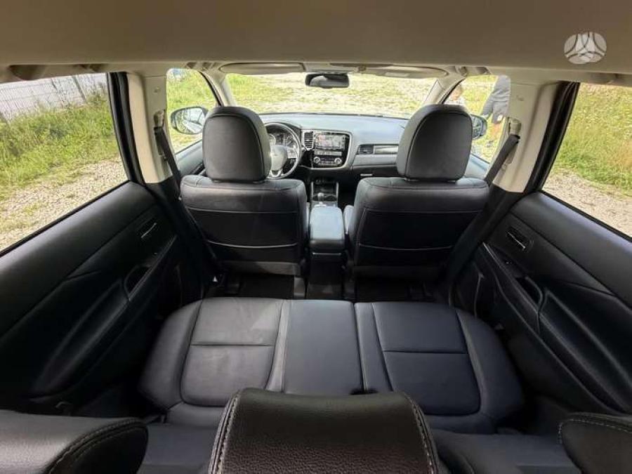 Zils Mitsubishi Outlander 2016 Šauļi, ar dzinēja tilpumu 2.27 L un nobraukumu 151 tūkst. km par 13999 €, foto 40 vietnē AUTOMOTO.COM.LV