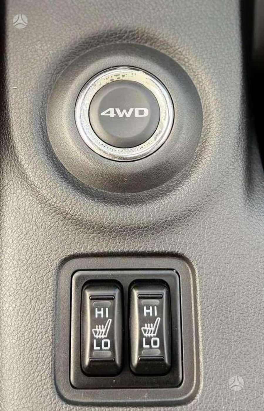 Zils Mitsubishi Outlander 2016 Šauļi, ar dzinēja tilpumu 2.27 L un nobraukumu 151 tūkst. km par 13999 €, foto 49 vietnē AUTOMOTO.COM.LV